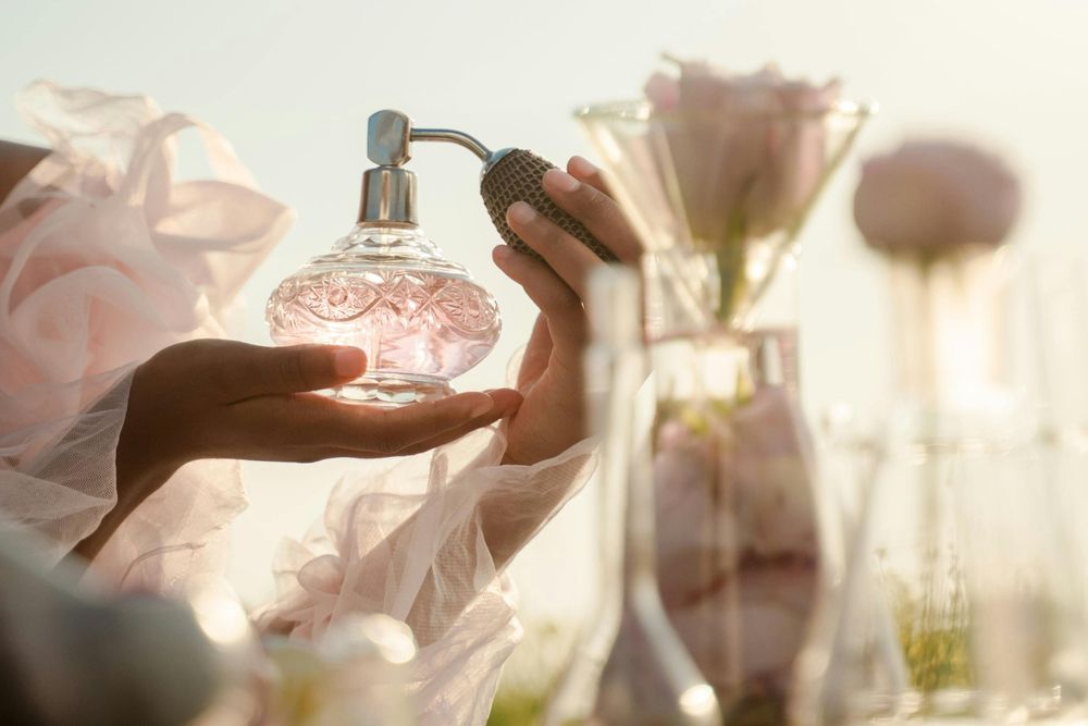 What Are the Different Perfume Types? A Guide to Choosing the Best Perfumes